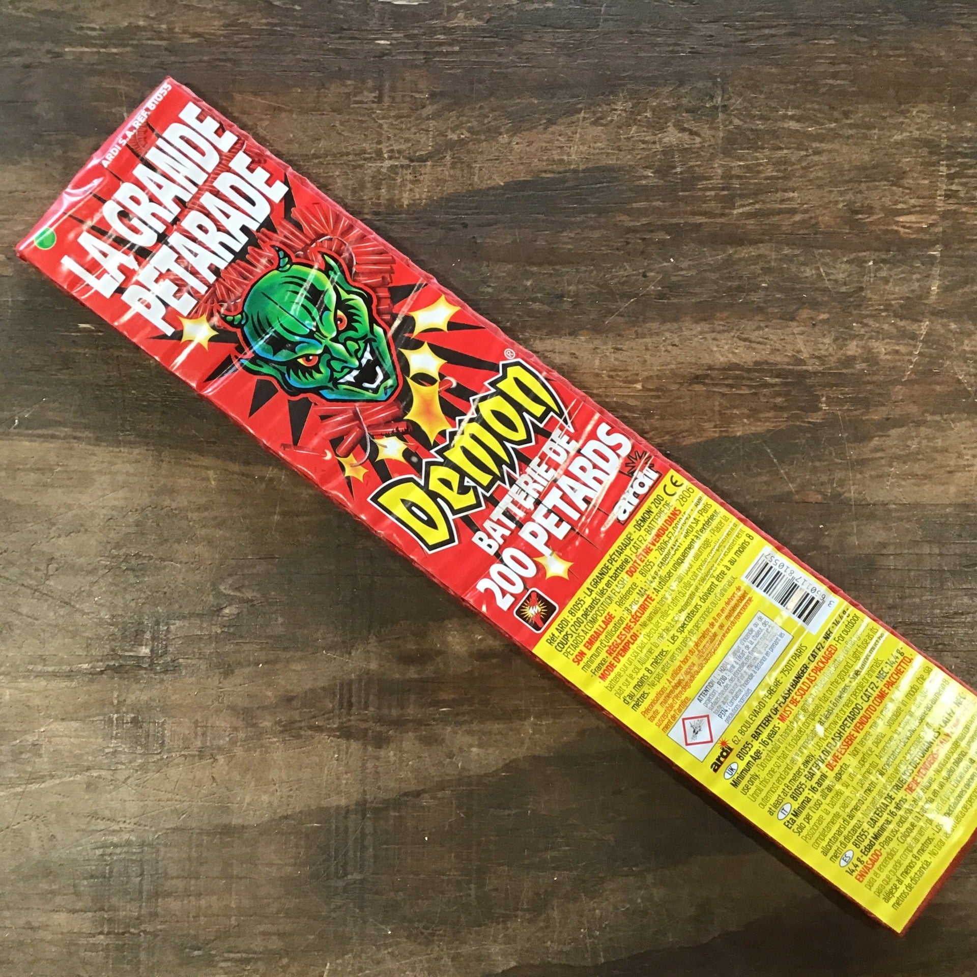 La grande petard demon firecrackers 200 strip | KG Fireworks Warehouse ...